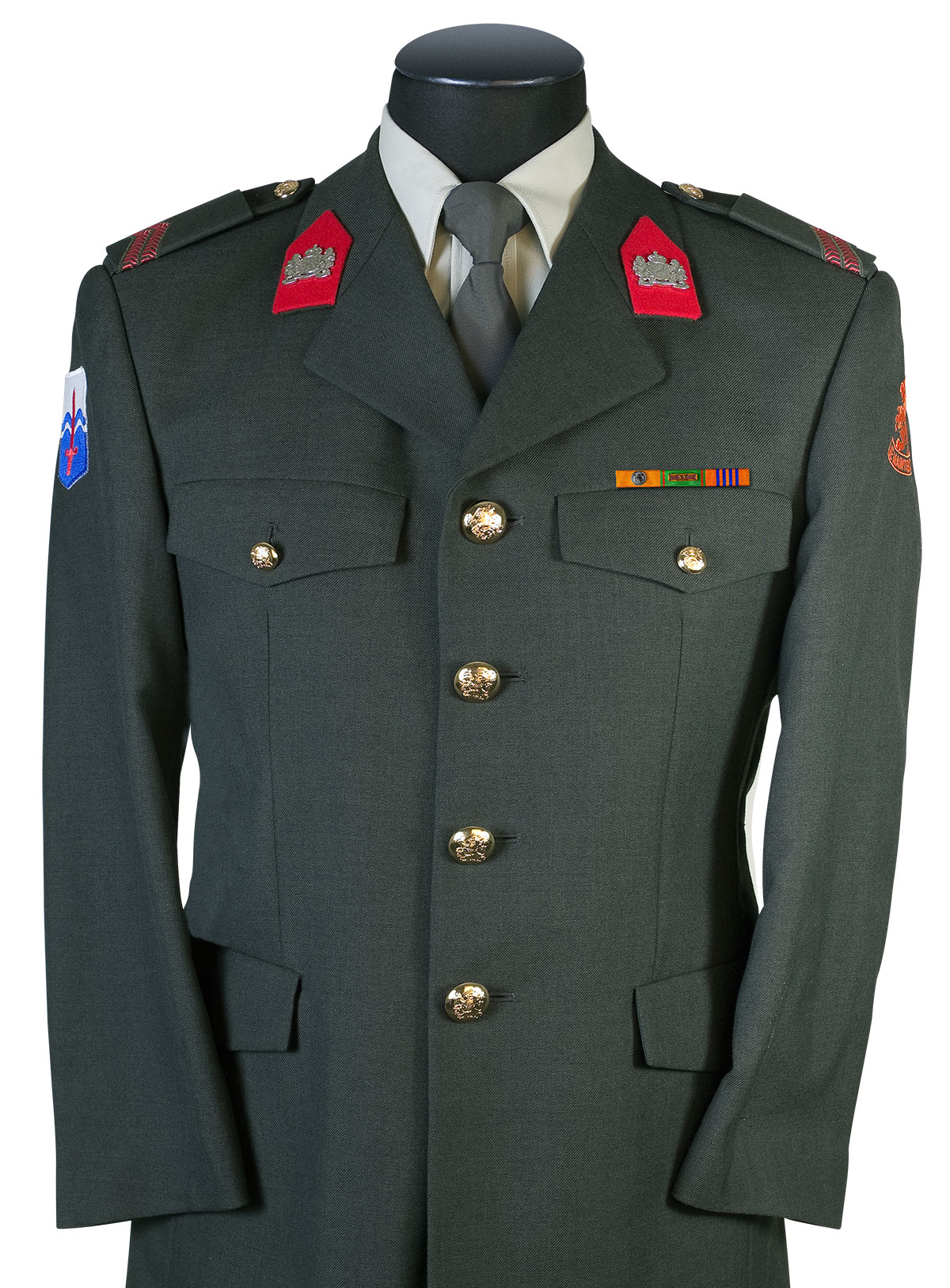 Opmaak onderscheidingen Koninklijke Landmacht (KL) - BOVOMED Opmaak onderscheidingen Koninklijke Landmacht (KL) - BOVOMED
